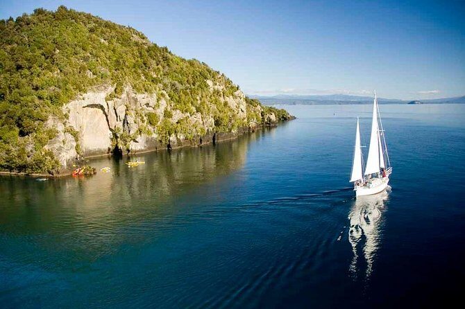 Maori Rock Carvings Eco Sailing Taupo - An Up-Close Look at the Maori Rock Carvings Eco Sailing Experience