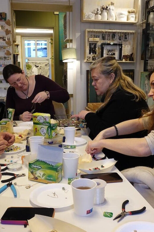 Maral Kunst : Jewelry Bar Experience (Jewelry Making) - Key Points: