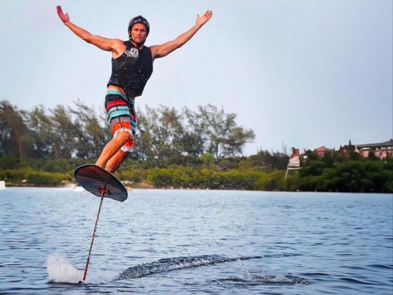 Marathon: Intro to Foilboarding Experience - The Experience Provider: The Lagoon