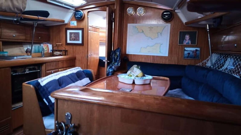Marbella: 2 hour shared Sailing Experience - Key Points