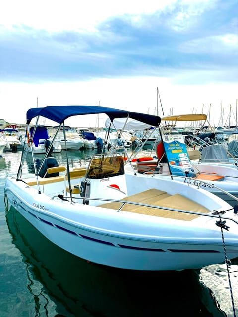 Marbella: Boat Rental drive yourself with Dolphin Sighting - FAQ