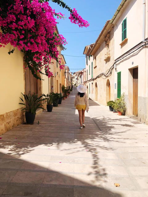Marbella: Express Walk with a Local in 60 minutes - Practical Details & Considerations