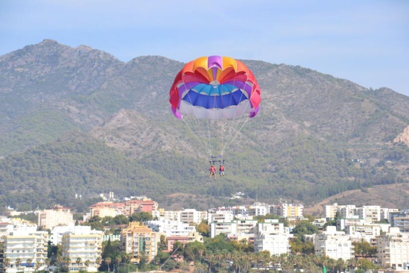 Marbella from the heights: Parasailing - The Experience: What to Expect from Start to Finish