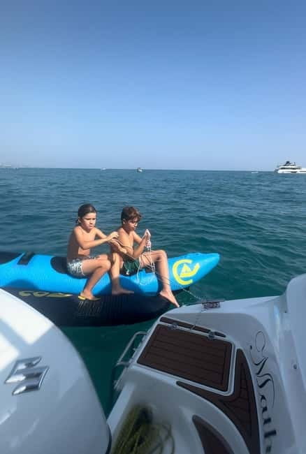 Marbella: Private Boat Rental with Skipper and Banana 2-8hrs - FAQs