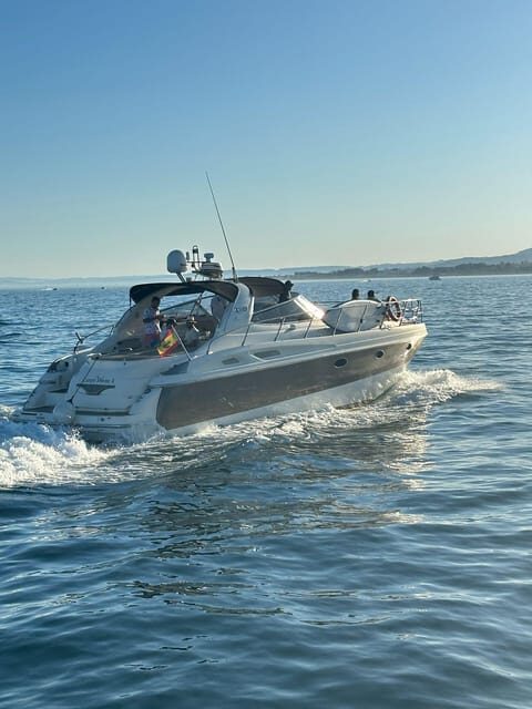 Marbella: Private Cruise in Luxury Yacht - An In-Depth Look at the Marbella Private Yacht Cruise