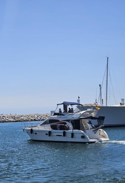 Marbella: Private Cruise in Yacht - Exploring the Marbella Yacht Cruise: What You Can Expect