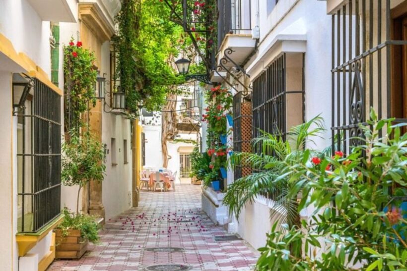 Marbella: Private custom tour with a local guide - In-Depth Itinerary Breakdown