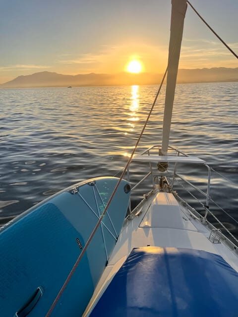 Marbella: Sunset Luxury Sailing Cruise in Puerto Banús - Key Points