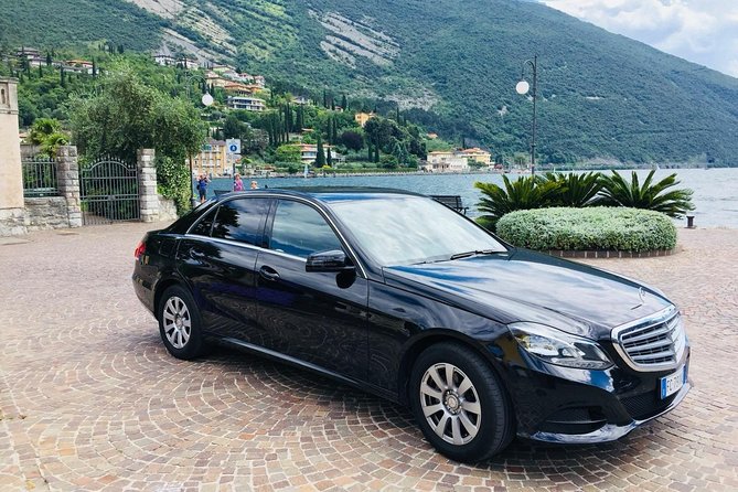 Marbella to Malaga Airport (AGP) - Departure Private Transfer - Vehicle Comfort and Amenities