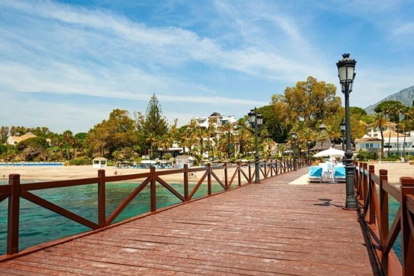 Marbella : Walking Custom Tour with a Local Guide - Exploring Marbella: A Local-Guided Walking Tour Worth Your Time