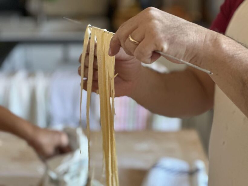 Marche Home Cooking Experience in Cupra Marittima - Setting the Scene: An Intimate Home Environment