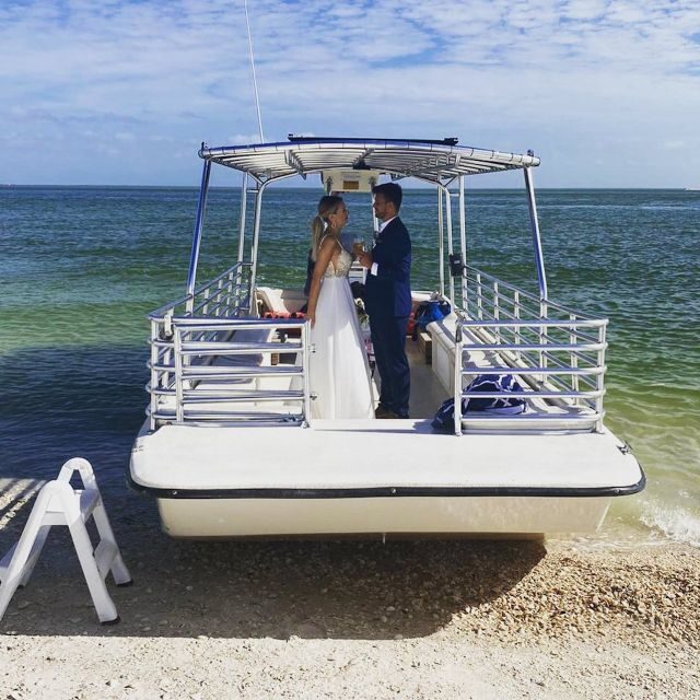 Marco Island: 2 Private Hour Sunset Boat Tour - Sunset and Champagne Toast