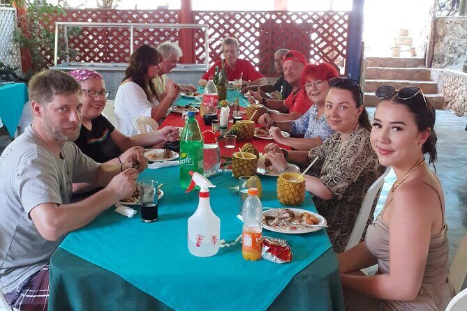 María and Miguel stop - El Limón waterfall with lunch included from las Galeras - Who This Tour Is Best For