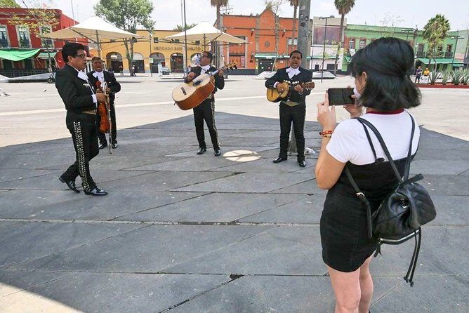 Mariachi Night in Garibaldi and Dinner at Bellini - Key Points