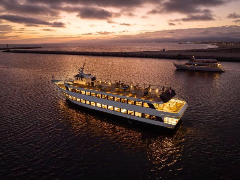 Marina Del Rey: Christmas Day Buffet Brunch or Dinner Cruise - Setting the Scene: What to Expect During the Cruise