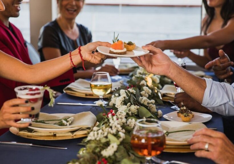 Marina Del Rey: Christmas Day Buffet Brunch or Dinner Cruise - Practical Tips for Your Cruise
