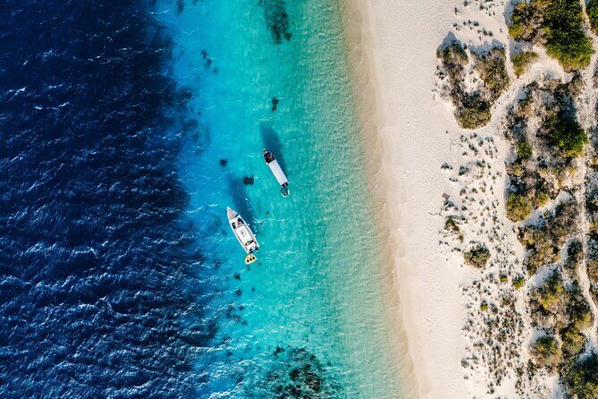 Marine Park - Private Boat charter with LOCAL Captain/ Guide - The Experience in Detail