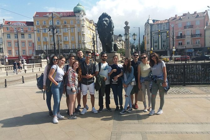 Market Food Tour - Sampling the Local Cuisine