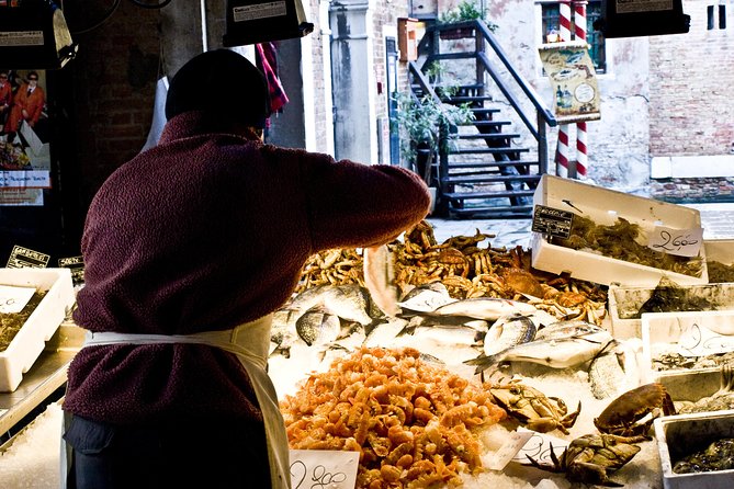 Market Tour & Dining at a Local's Home in Venice - Practical Details