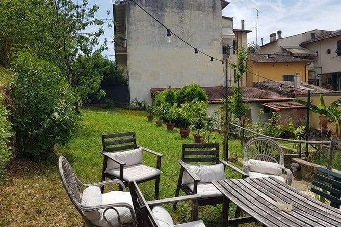 Market Tour & Traditional Tuscan cooking class in a garden - Tasting in the Garden: A Relaxed, Authentic Finish