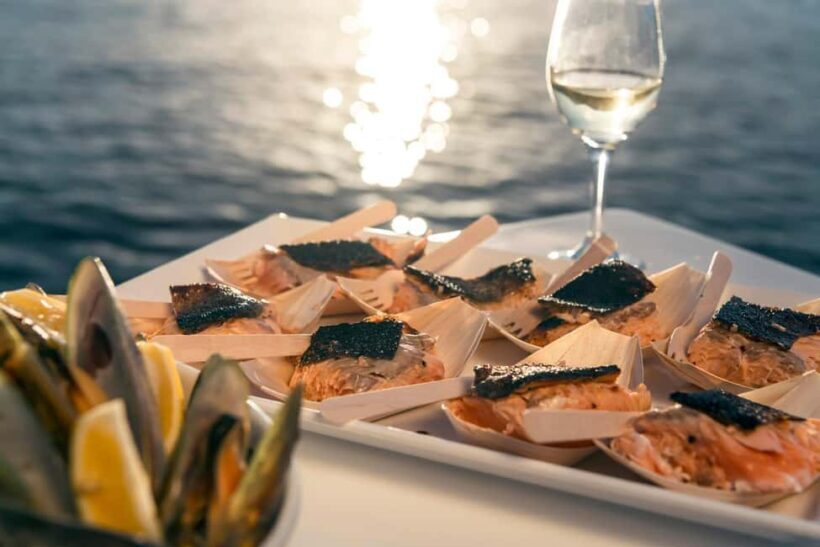 Marlborough Sounds: Greenshell Mussel Cruise - Key Points