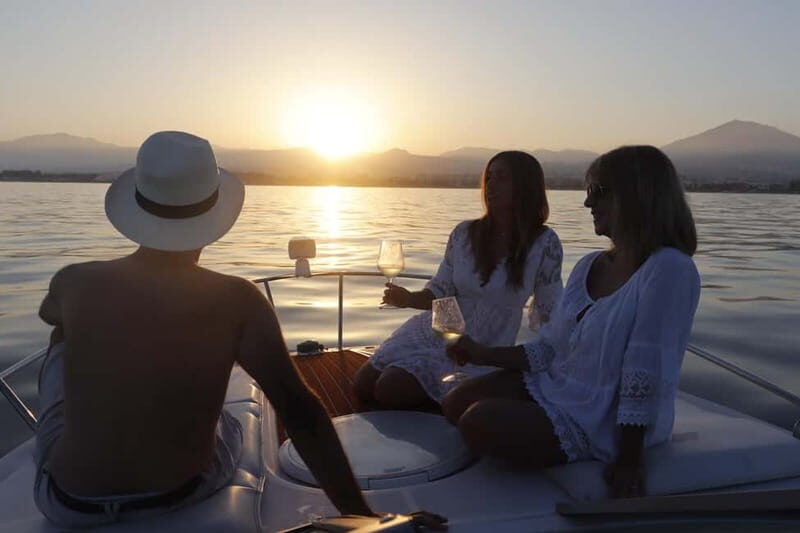 MARLO YATCH - 8m 7pax - FAQs
