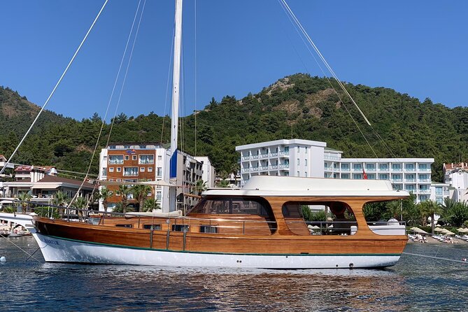 Marmaris and Icmeler Private Full-Day Boat Trip With Lunch - Onboard Experience and Amenities