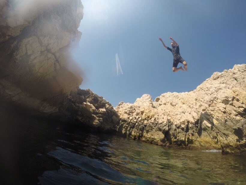 Marseille: Endoume Snorkeling Adventure with Snacks & Drinks - Comparing Similar Experiences