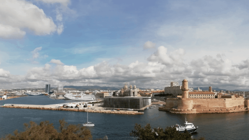 Marseille: Guided audio tours : you pick the neighborhood - Who Should Consider This Tour?