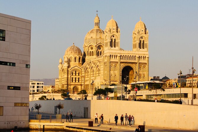 Marseille Old Town Exploration Game and Tour - FAQ