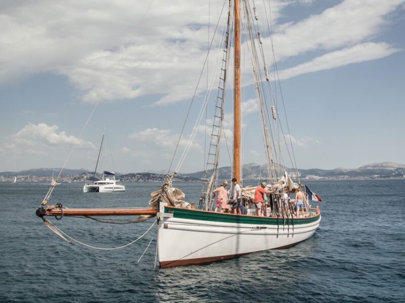 Marseille: Sailing Day Cruise with Lunch - The Buffet Lunch and Organic Wines