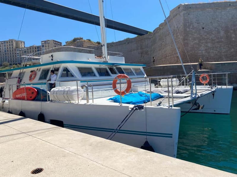 Marseille: Sunset catamaran cruise, buffet & drinks - Key Points
