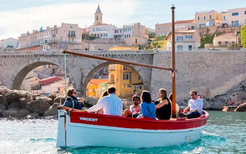 Marseille : Visite guidée en barquette marseillaise - Who Will Enjoy This Tour?