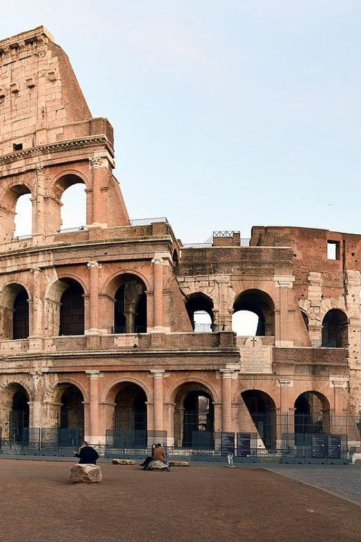 Marvel at Rome: Colosseum, Palatine Hill, Roman Forum Tour - The Tour Experience: What You Can Expect