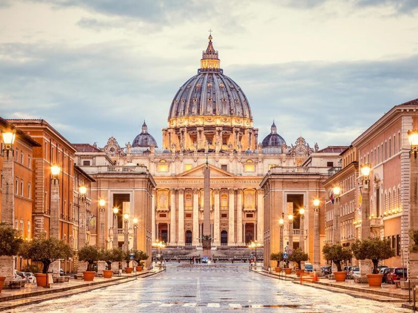 Marvel at St. Peters: Pietà, Dome, & Popes Crypt Insights - Introduction: Making the Most of a Short Visit to a Sacred Masterpiece