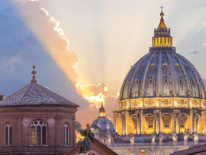 Marvel at St. Peters: Pietà, Dome, & Popes Crypt Insights - The Value of This Tour