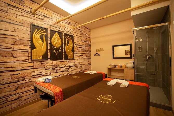 MASSAGE of Your Choice of 60 Min in the Same Room at THAI MASSAGE ALURA - Amenities Included