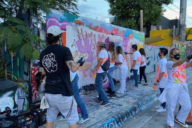 Master Graffiti Class - Pedro AMOS Galeria - Little River - What to Expect at the Master Graffiti Class in Wynwood