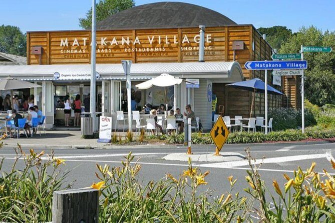 Matakana Riverside Market, Beaches and Winery Tour from Auckland - FAQs
