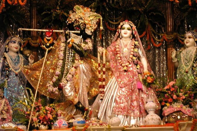 Mathura And Vrindavan From Delhi With Lunch And Akshardham Temple Delhi - Key Points
