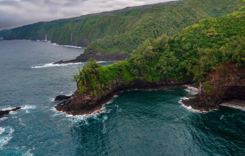 Maui and Molokai: Spectacular Helicopter Tour - The Itinerary and Highlights