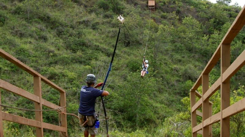 Maui: Ka'anapali 8 Line Zipline Adventure - The Guides and Safety