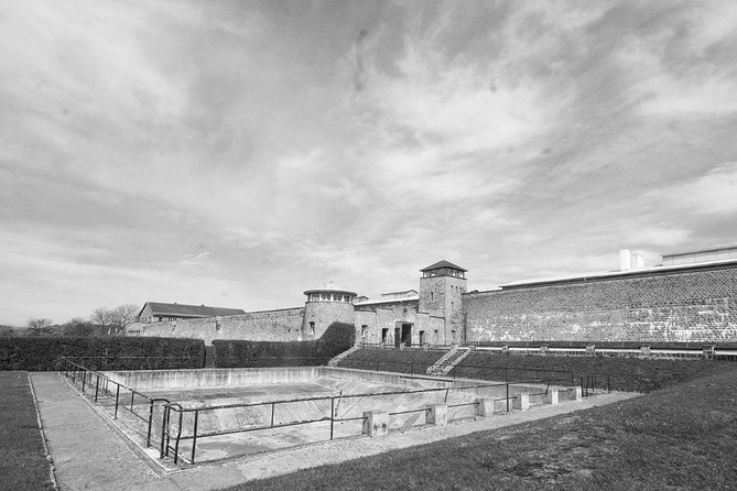 Mauthausen private tour from Linz - Key Points