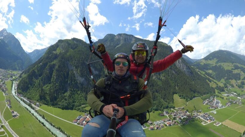 Mayrhofen: Höhenflug über den Bergen von Mayrhofen - Key Points