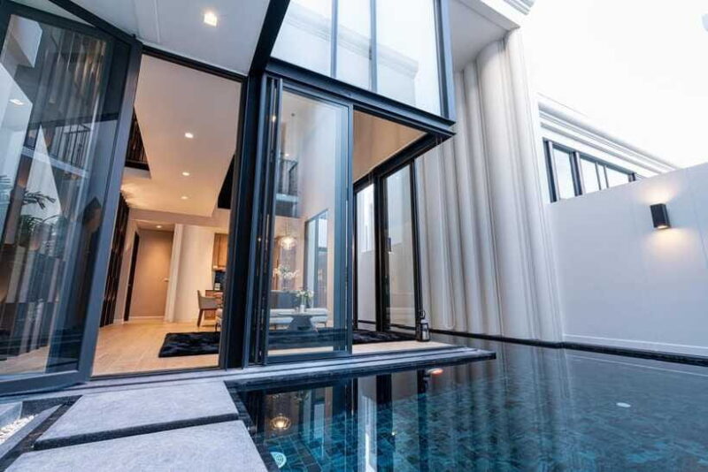 ME9 Luxury Pool Villa Pattaya - The Sum Up