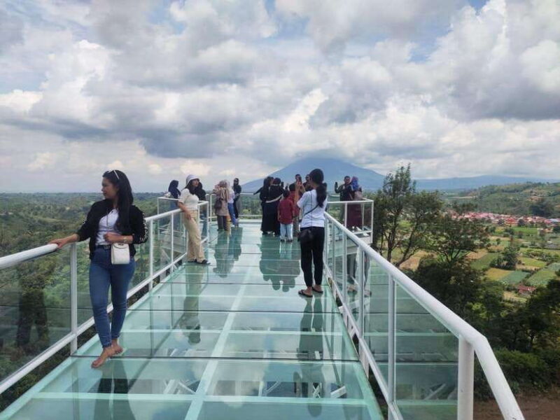 MEDAN : BERASTAGI TOURS WITH PRIVATE CAR DRIVER - Exploring Berastagi’s Natural Highlights