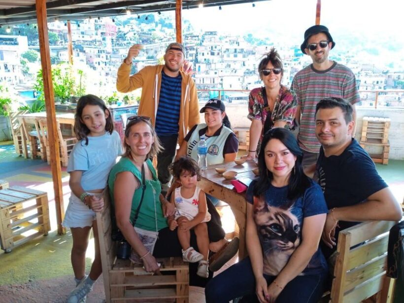 Medellín: Comuna 13 and Graffiti Guided Tour with a Local - Authenticity and Balance
