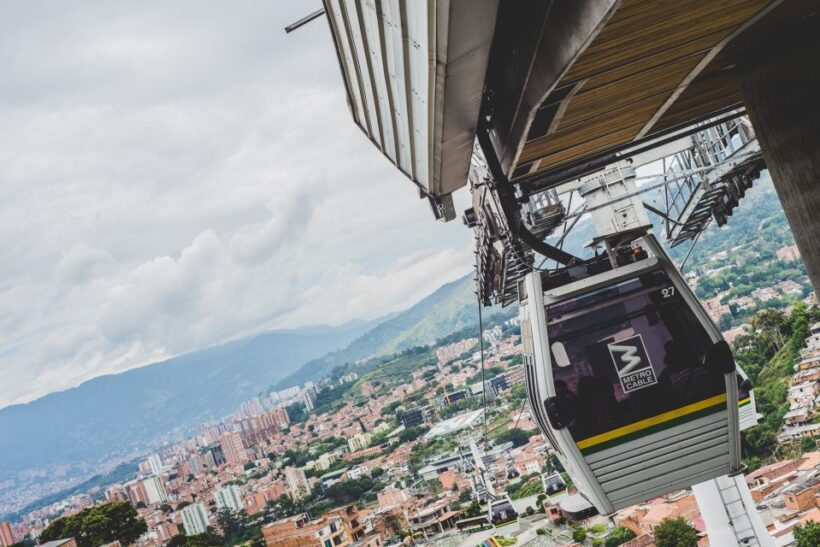 Medellín: Comuna 13 District Tour with Cable Car Ride - Final Thoughts: Who Should Take This Tour?