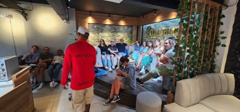 Medellín: Comuna 13 Graffiti Tour with Protein Shake Making - Who Should Consider This Tour