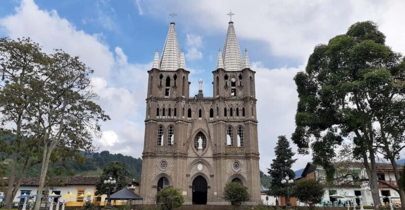 MEDELLIN: GARDEN TOUR + ANDES (PANORAMIC) + TROUT FARM - FAQ